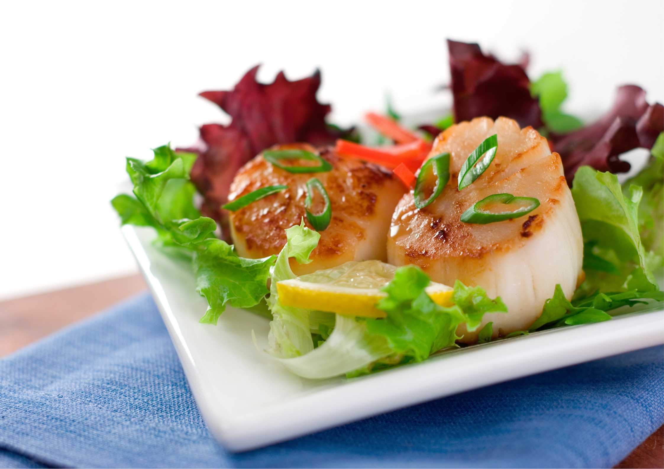 Scallops with Ginger-Lime Sauce – DelicioUS!