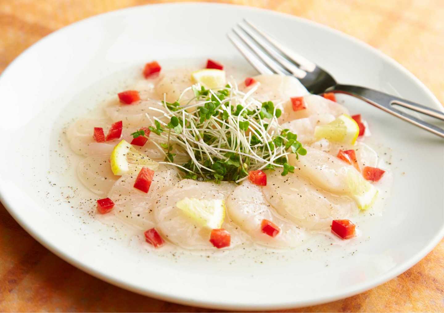 Thai-style Scallop Carpaccio – DelicioUS!